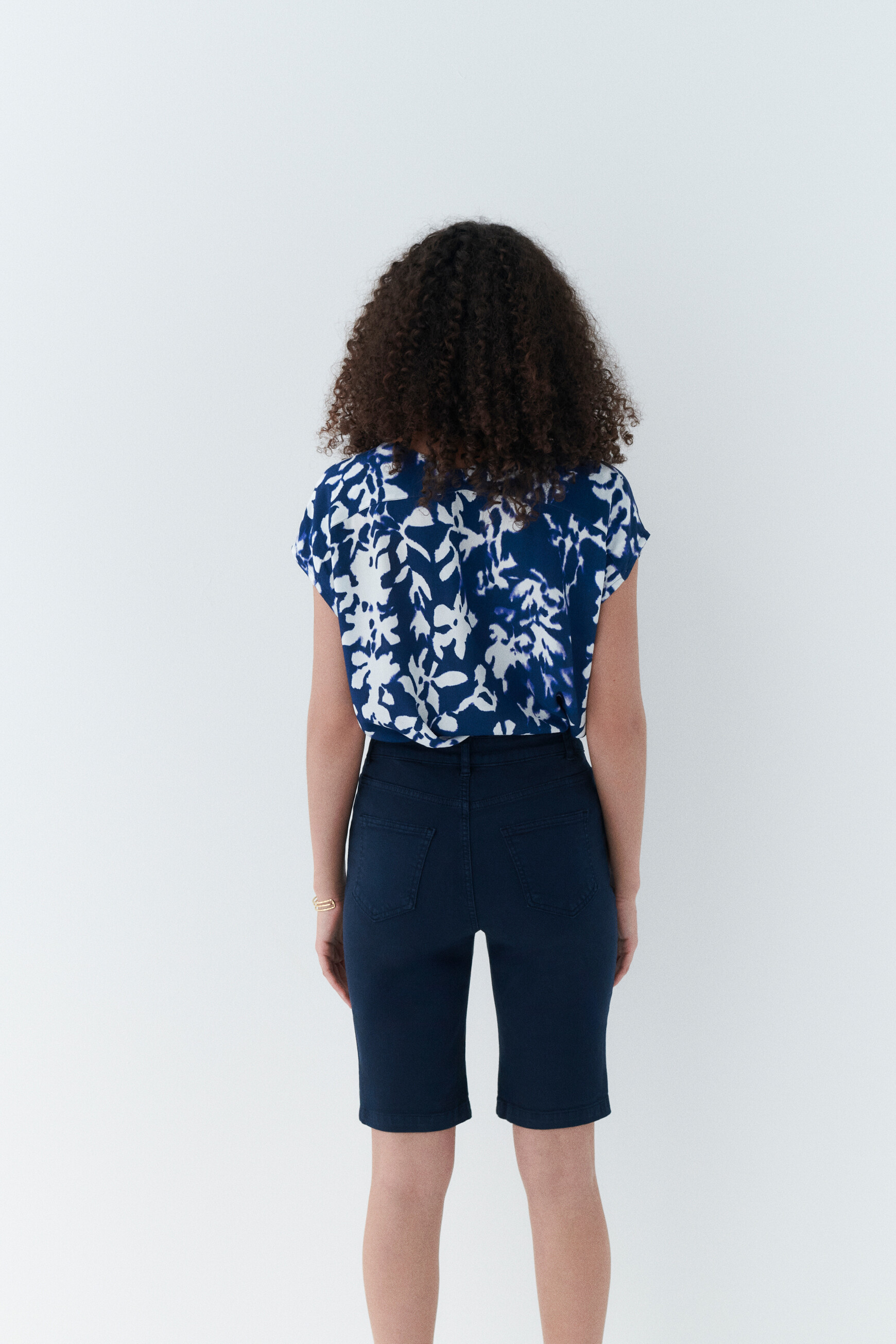 Short sedon bleu marine femme