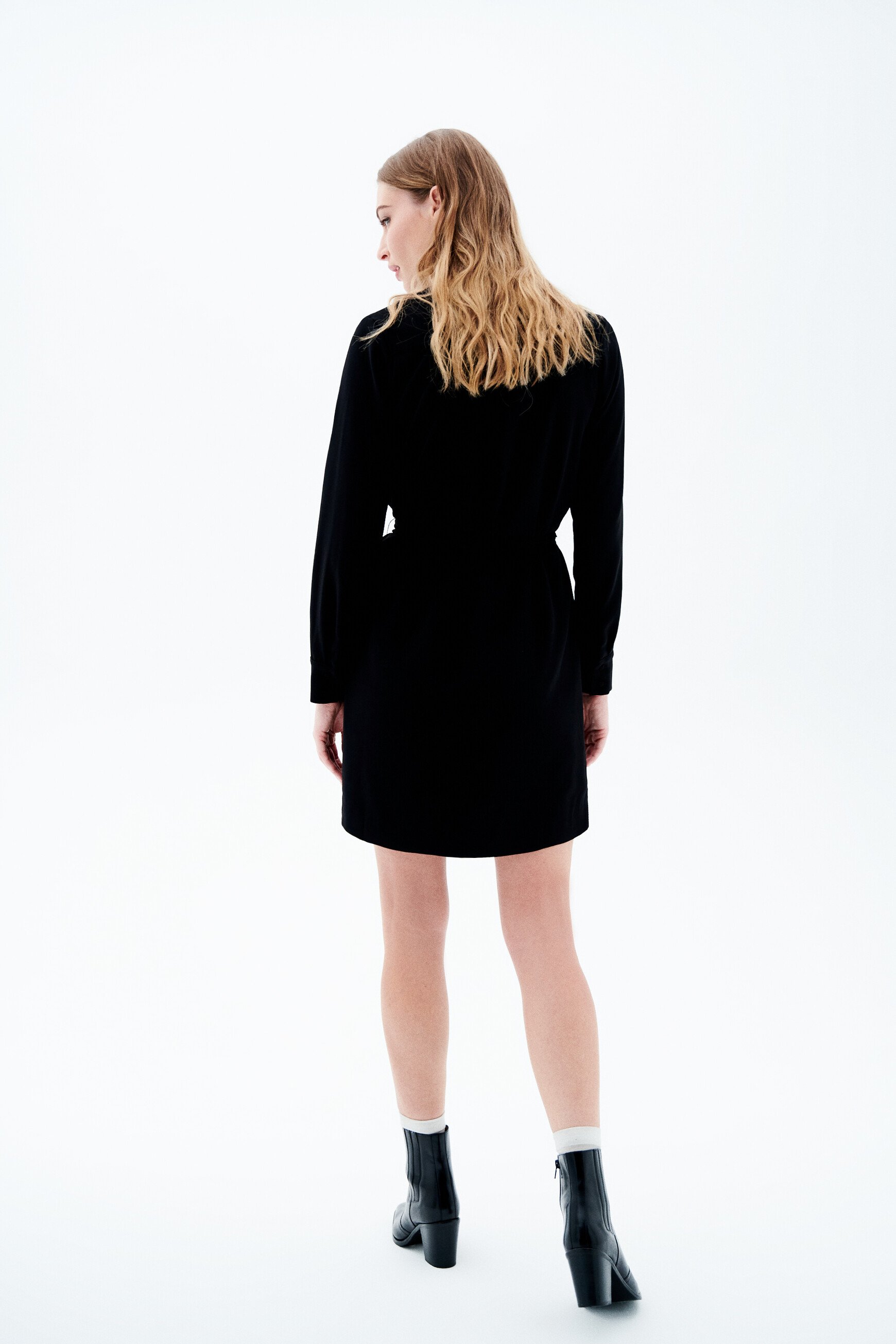 ruddy dress black woman